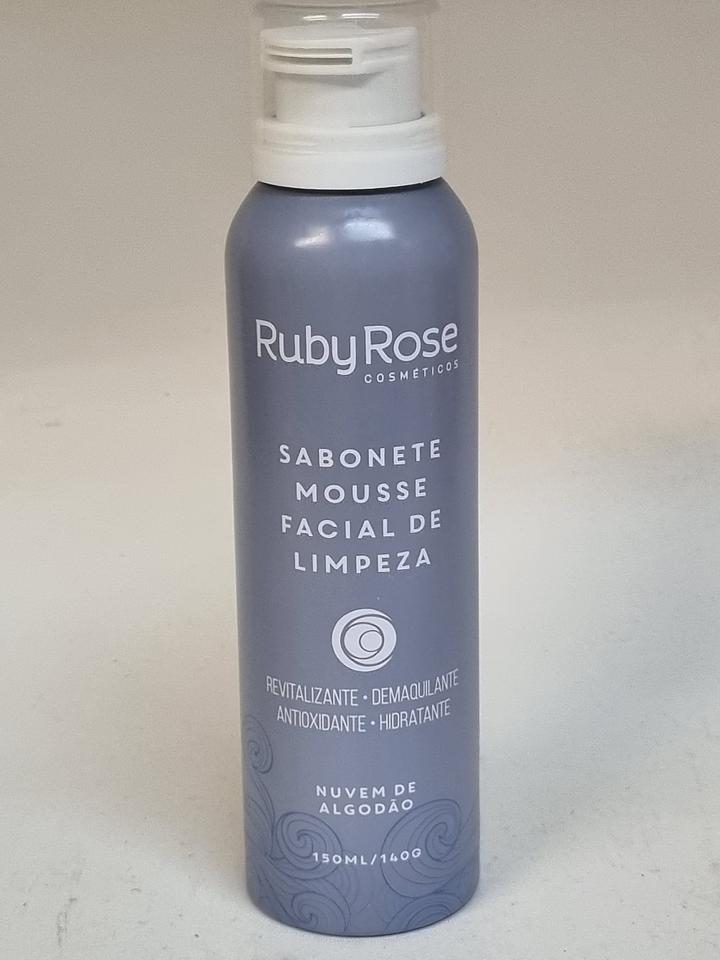 Ruby Rose | Lili Maquiagem